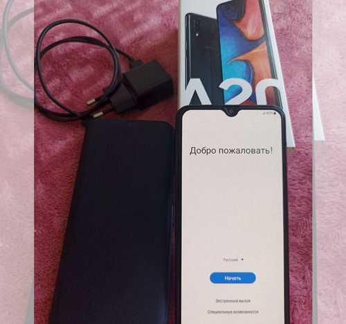 Samsung Galaxy A20, 3/32 ГБ