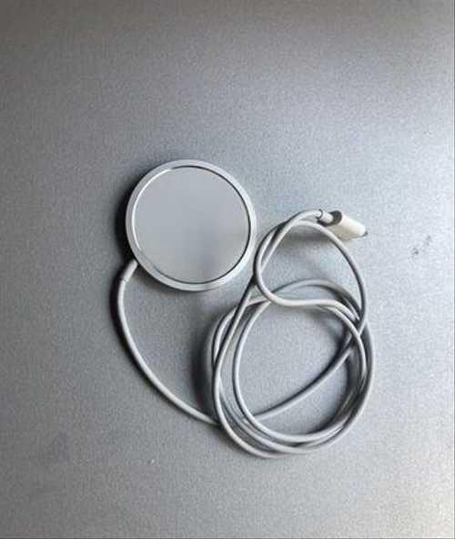 Apple mag safe безпроводная зарядка Apple