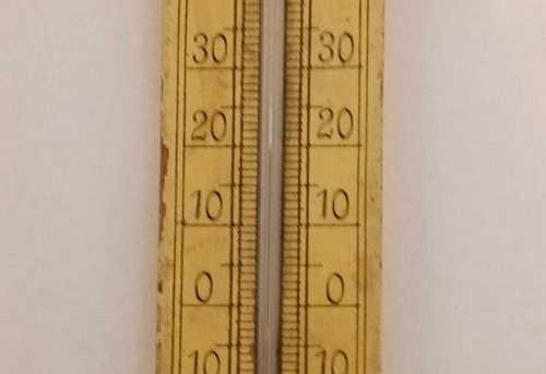 Термометр старинный в деревянном корпусе