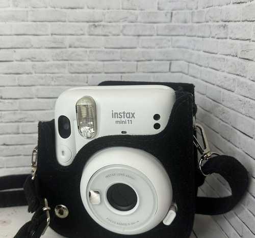 Фотоаппарат instax mini 11 белый