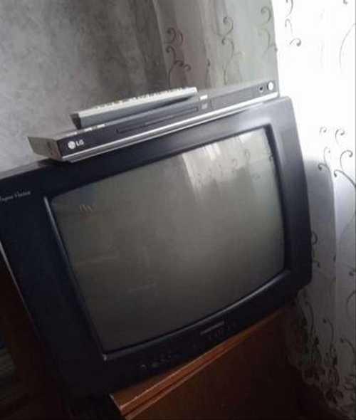 Телевизор с DVD