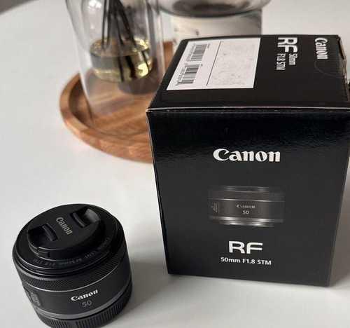 Объектив Canon RF 50mm F1.8 stm