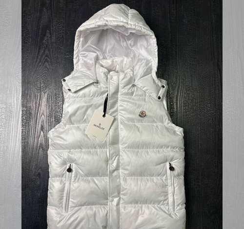 Жилетка moncler белая