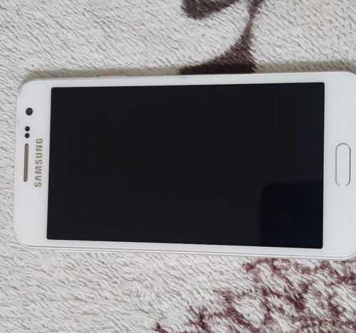 Samsung Galaxy A3 SM-A300F, 16 ГБ