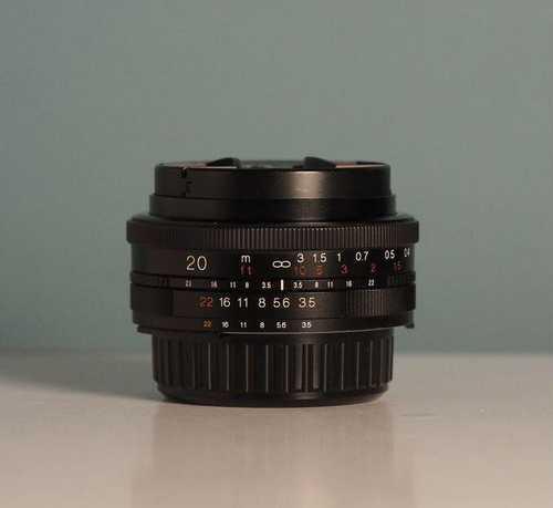 Voigtlander Color Skopar 20mm f/3.5 SL II Nikon