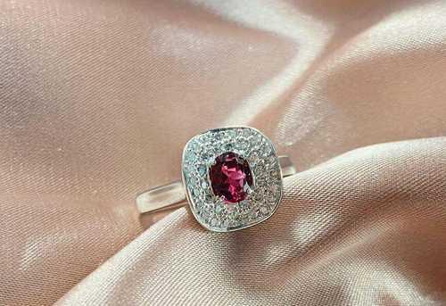 Золотое кольцо с турмалином и бриллиантами