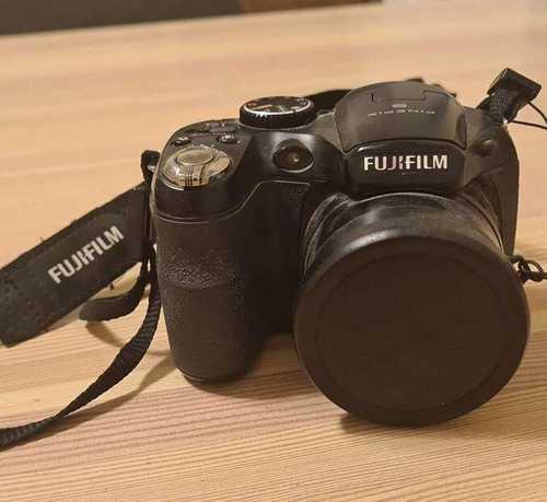 Фотоаппарат цифрой Fujifilm FinePix S2980