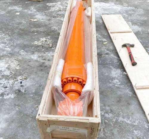 Гидроцилиндр ковша Hitachi 4628634