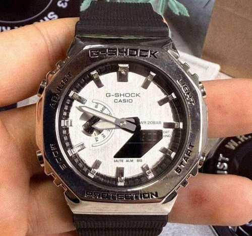 Часы Casio G-Shock GM-2100