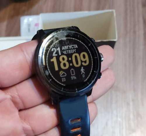 Amazfit stratos часы