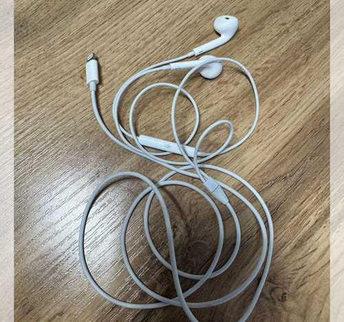 Наушники earpods lightning