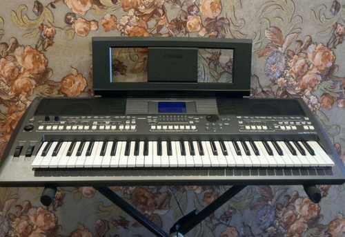 Синтезатор Yamaha psr s670