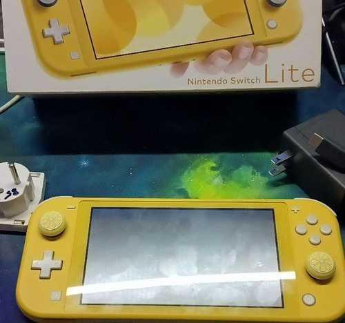 Nintendo Switch Lite, 32 ГБ