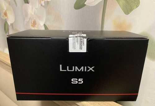 Panasonic lumix s5 kit 20-60mm