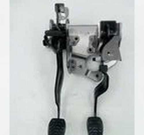 Педаль сцепления тормоза Transit 14 Ford JMC 23827
