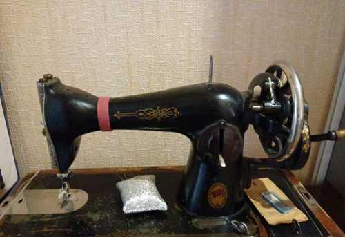 Швейная машина Подольск 1953