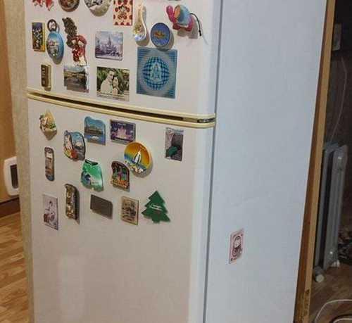 Холодильник Samsung RT-30 gcsw1