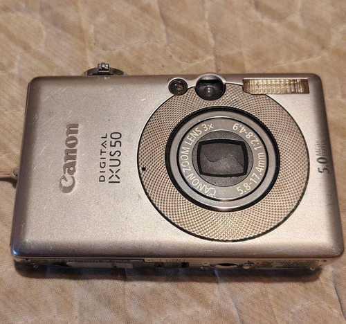Цифровой фотоаппаратCanon ixus 50