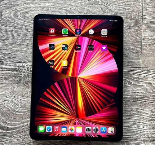 iPad Pro 11” 2022 года, M1 256GB Wi-Fi + Cellular