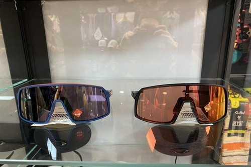 Солнцезащитные очки Oakley