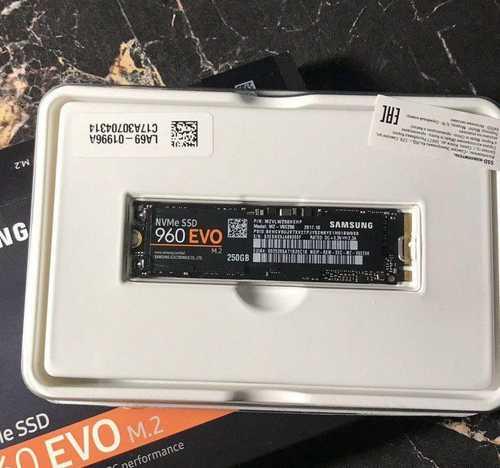 Samsung SSD M.2 NVMe 960 EVO 250GB