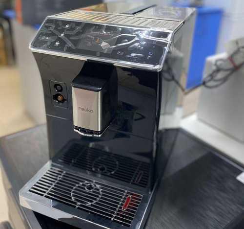Кофемашина автоматическая Reoka /72