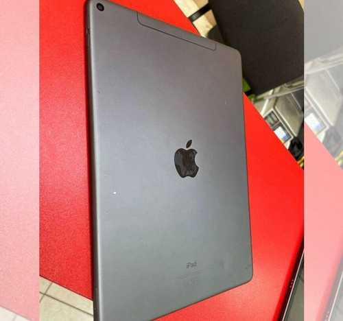 Планшет Apple iPad Air (3-го поколения) (2019)