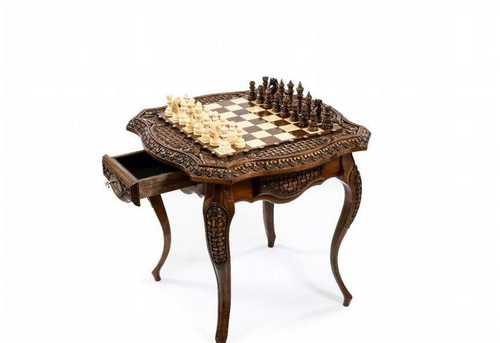Шахматный столик с авторским оформлением к