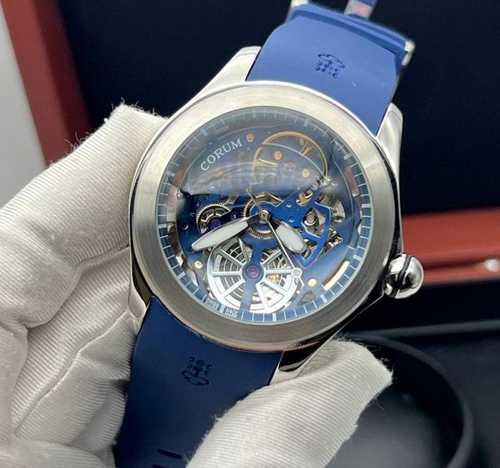 Часы Corum