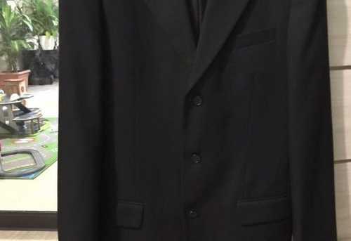 Пиджак мужской черный и рубашки