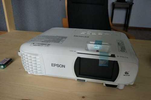 Проектор Epson EH-TW650 FullHD