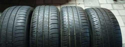 Dunlop Enasave RV505 215/50 R17