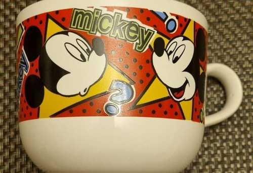 Кружка Mickey Mouse. производство Walt Disney