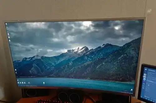 40" Монитор Philips BDM4037UW