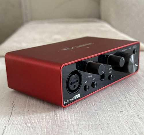 Звуковая карта focusrite scarlett solo 3rd gen