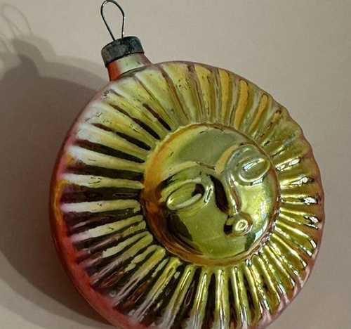 Советская елочная игрушка медальон Солнце