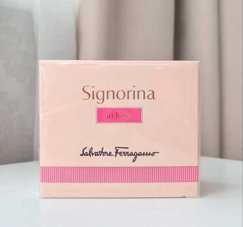 Парфюмерная вода Salvatore Ferragamo Signorina In