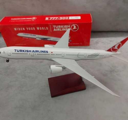 Сборная модель самолета 777-300