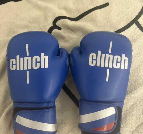 Боксерские перчатки clinch