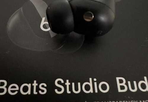 Правый наушник Beats Studio buds