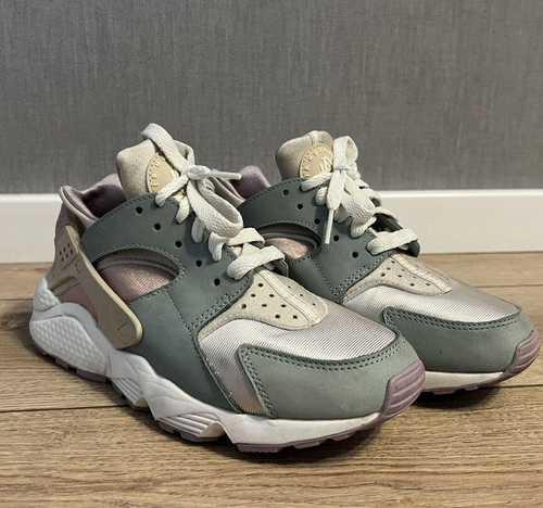 Кроссовки nike huarache женские 36,5