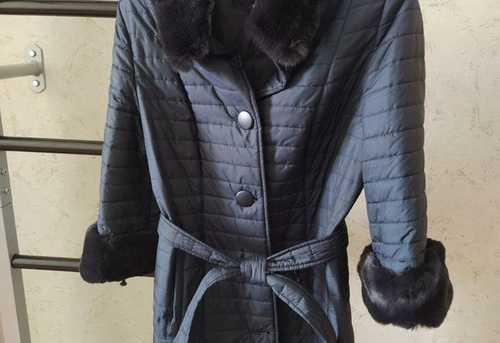 Пальто женское демисезонное 46 48 с мехом