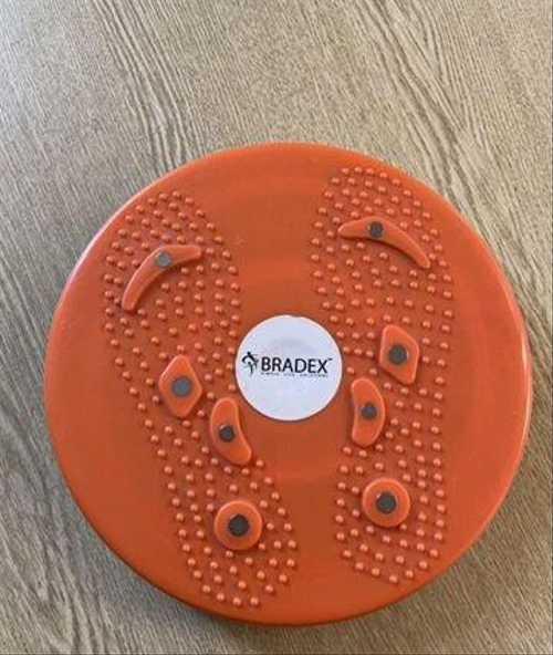 Вращающийся диск Bradex