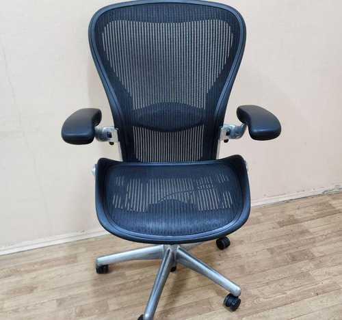 Кресло herman miller aeron C