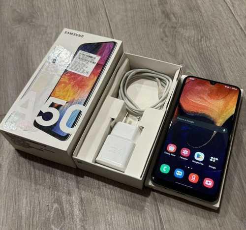 Samsung Galaxy A50, 4/64 ГБ