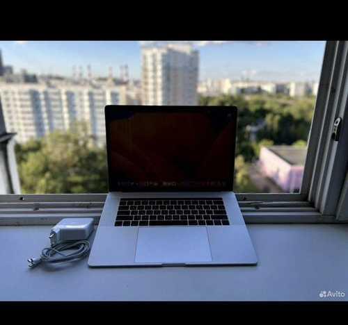 Apple macbook pro 15 2018