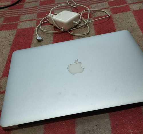 Apple macbook a1466