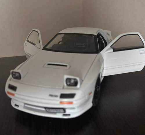 Модели автомобилей 1 24 mazda rx 7