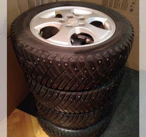 Зимние колеса R16 Goodyear