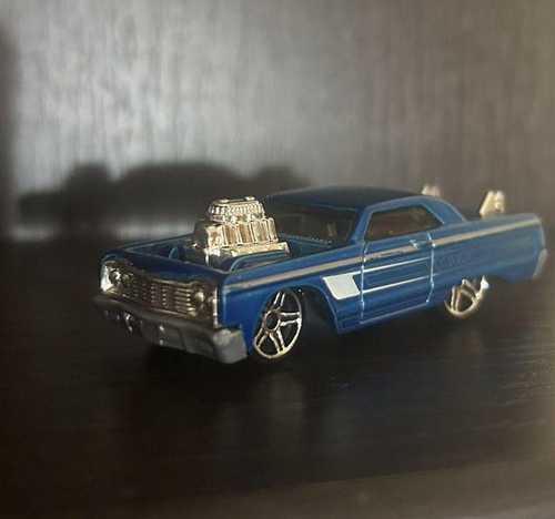 Hot wheels '64 Chevy Impala